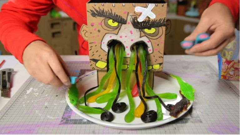 Our favourite Cardboard Crafts for Halloween | Low cost ideas